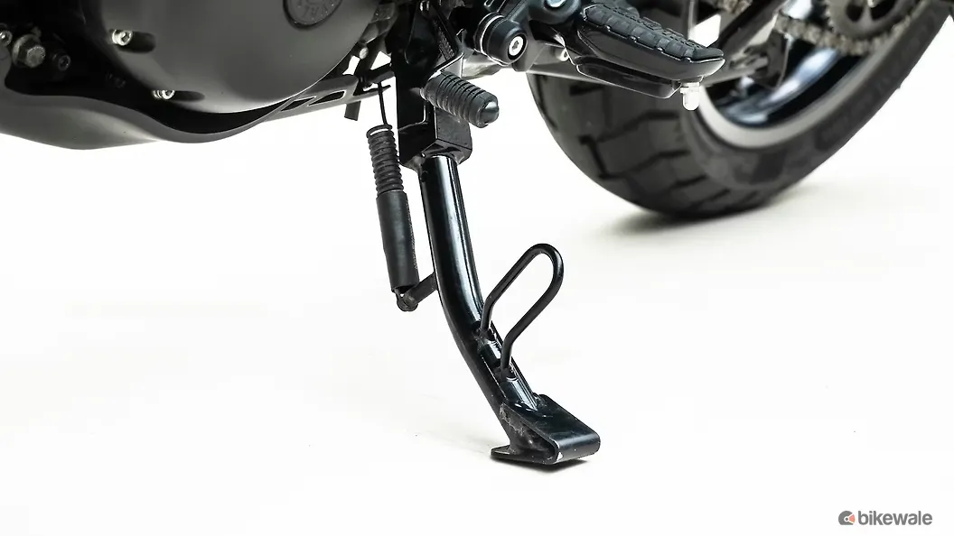 Royal Enfield Guerrilla 450 Side Stand Image – BikeWale