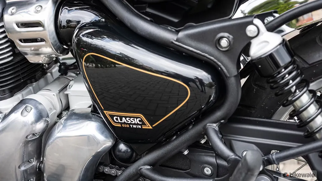 Royal Enfield Classic 650 Battery Compartment Image – BikeWale