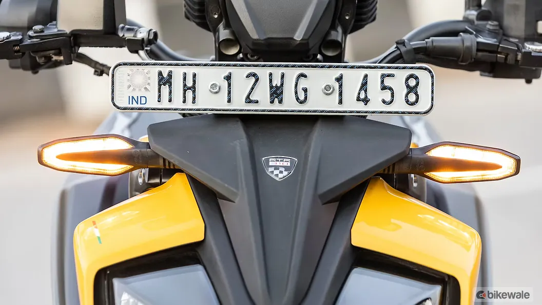 TVS Apache RTR 310 Front Turn Indicators Image – BikeWale