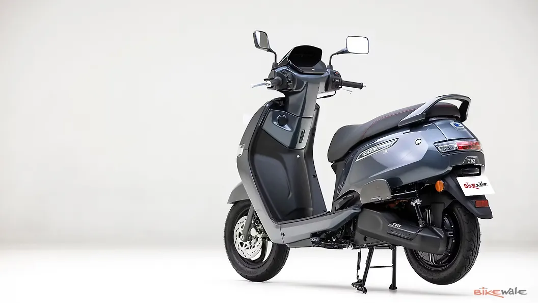 TVS iQube Left Side View Image – BikeWale