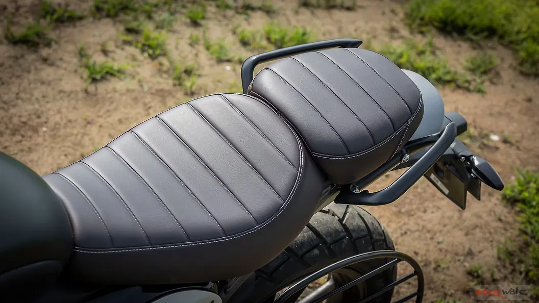 Triumph Scrambler 400 X Saree Guard Image – BikeWale