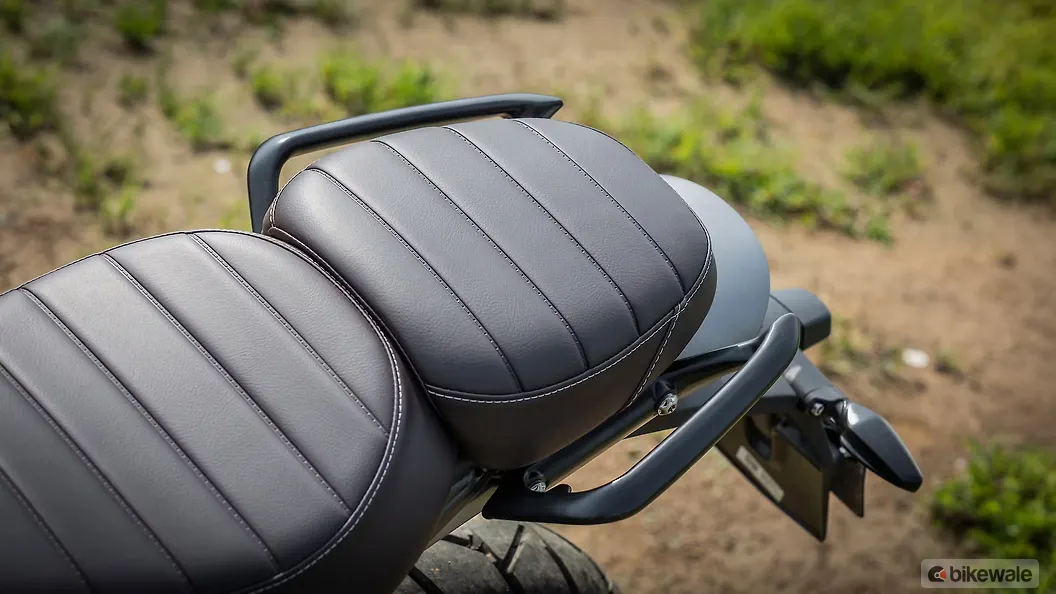 Triumph Scrambler 400 X Pillion Seat Image – BikeWale