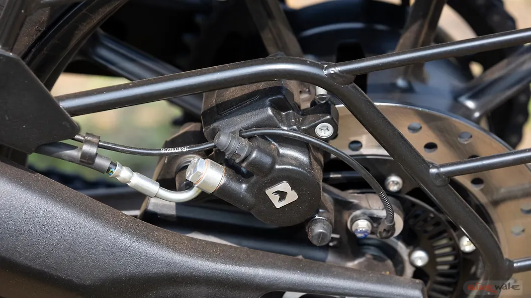 Triumph Scrambler 400 X Rear Disc Brake Caliper Image – BikeWale