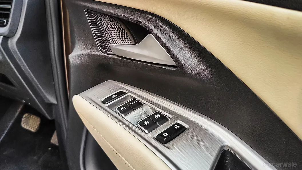 Hector Front Driver Power Window Switches Image, Hector Photos in India ...