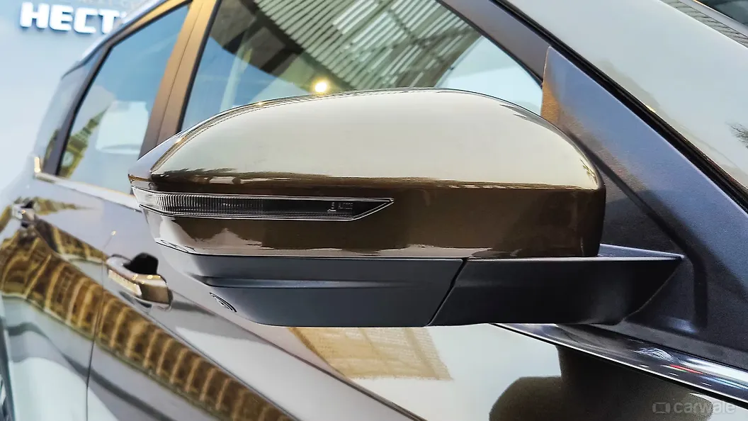 Hector Outer Rear View Mirror ORVM Controls Image, Hector Photos in ...