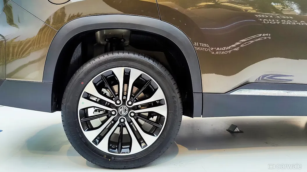 Hector Wheel Image, Hector Photos in India - CarWale