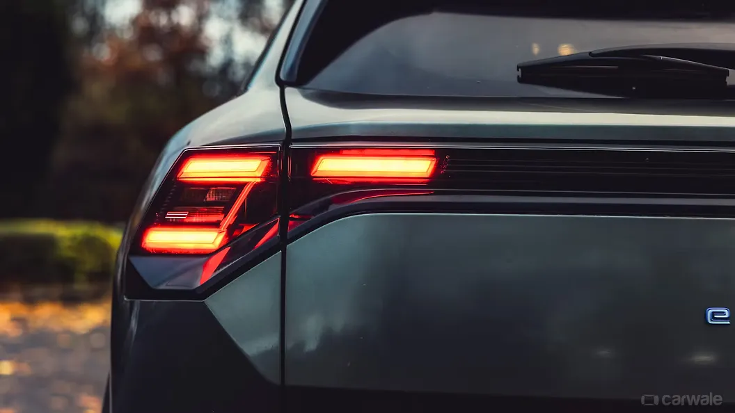 e Vitara Tail Light/Tail Lamp Image, e Vitara Photos in India - CarWale