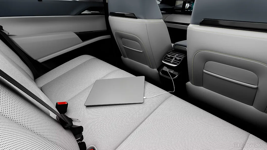 Sierra EV Grille Image, Sierra EV Photos in India - CarWale