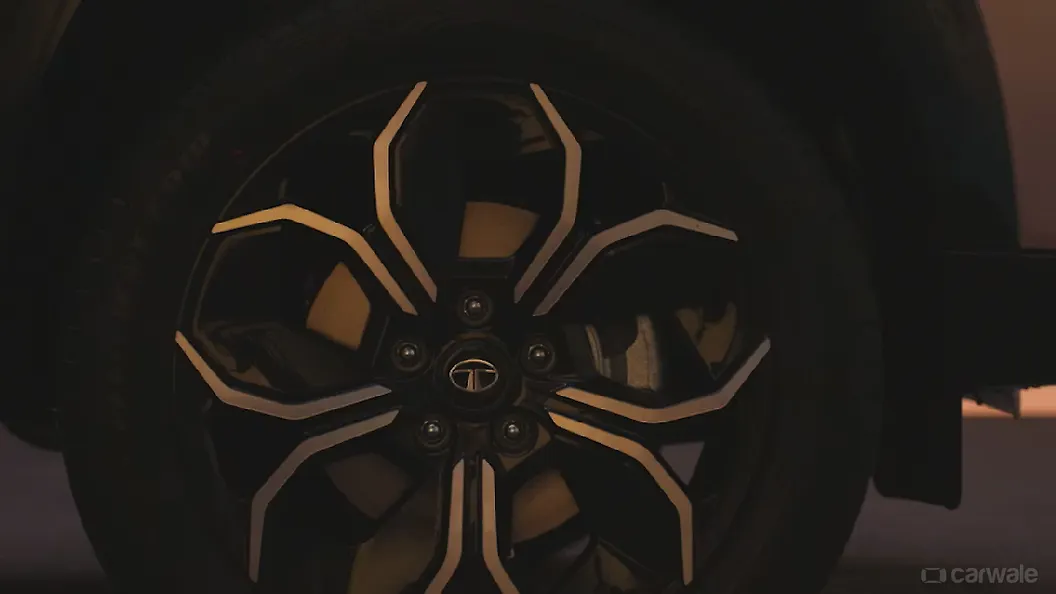 Curvv Front View Image, Curvv Photos in India - CarWale