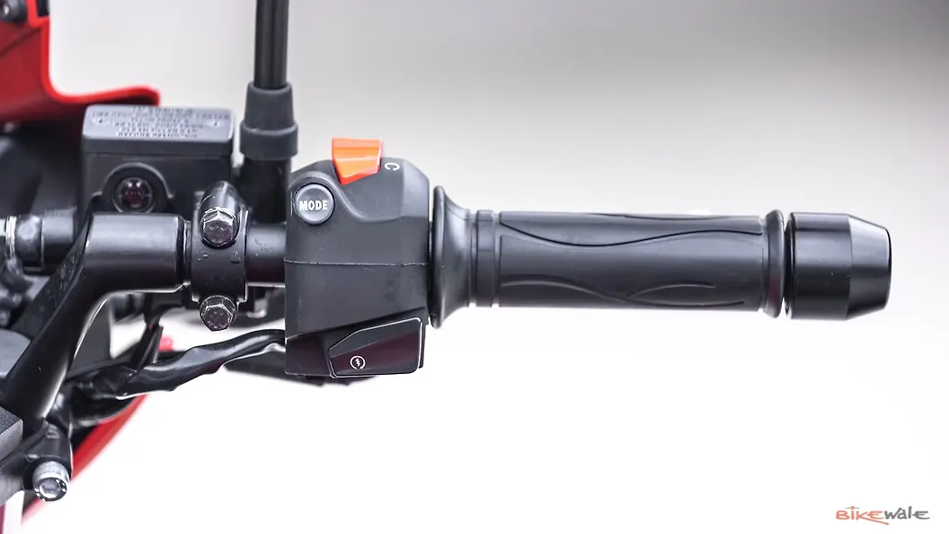 TVS Apache RTR 160 Gear Shift Lever Image – BikeWale