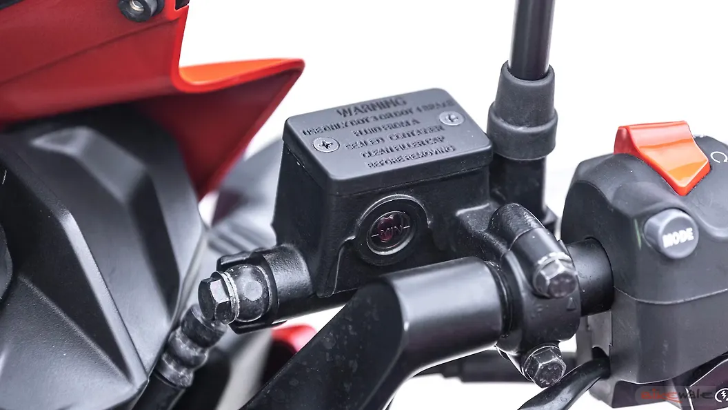 TVS Apache RTR 160 Fuel Tank Image – BikeWale