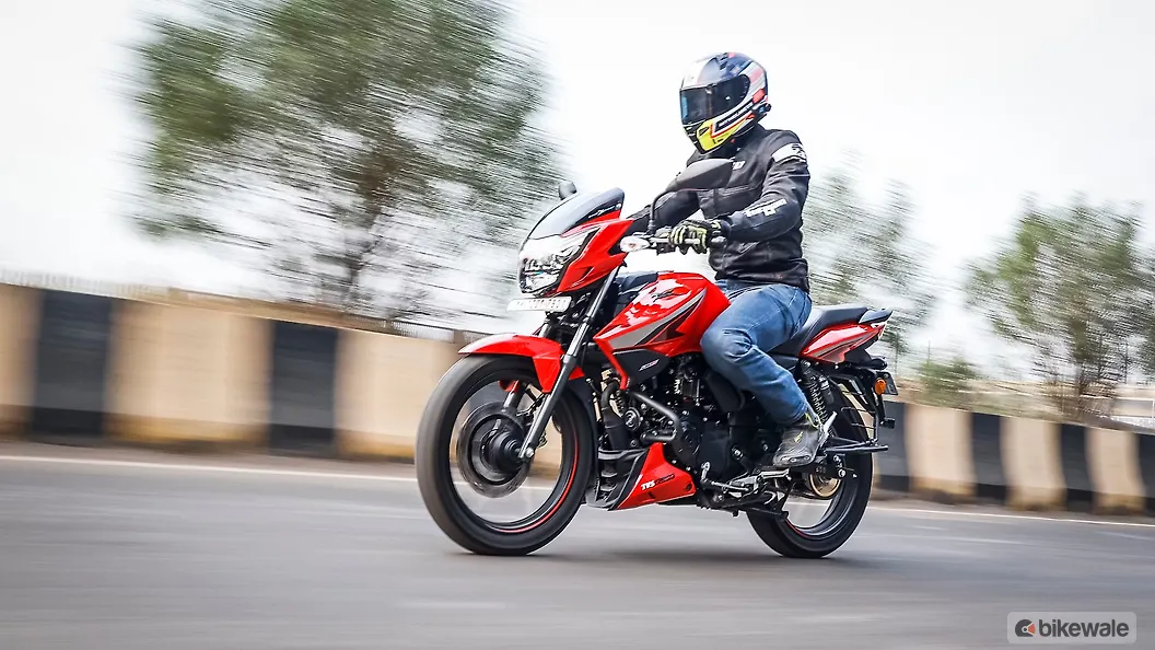 TVS Apache RTR 160 Left Front Three Quarter Image – BikeWale