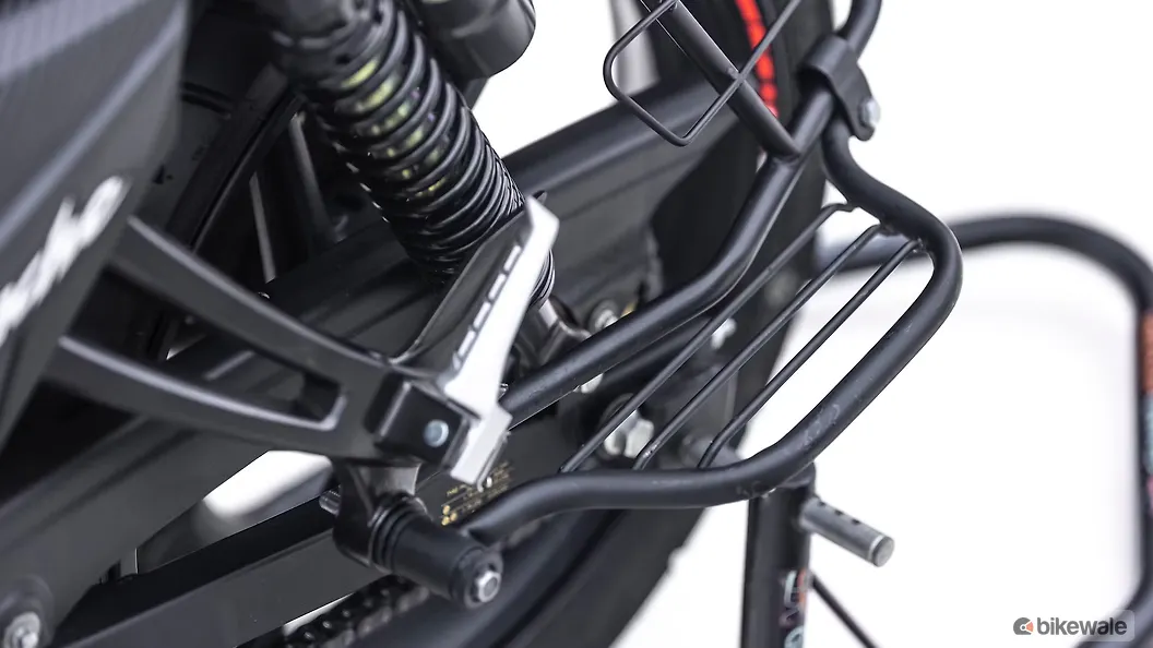 TVS Apache RTR 160 Pillion Footrest Image – BikeWale