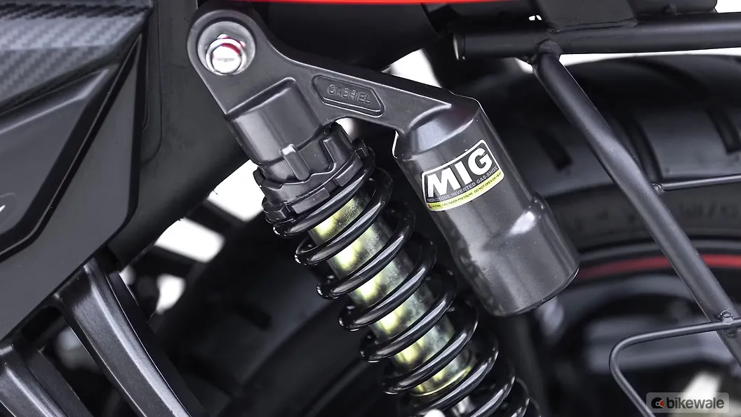 TVS Apache RTR 160 Rear View Mirror Image – BikeWale