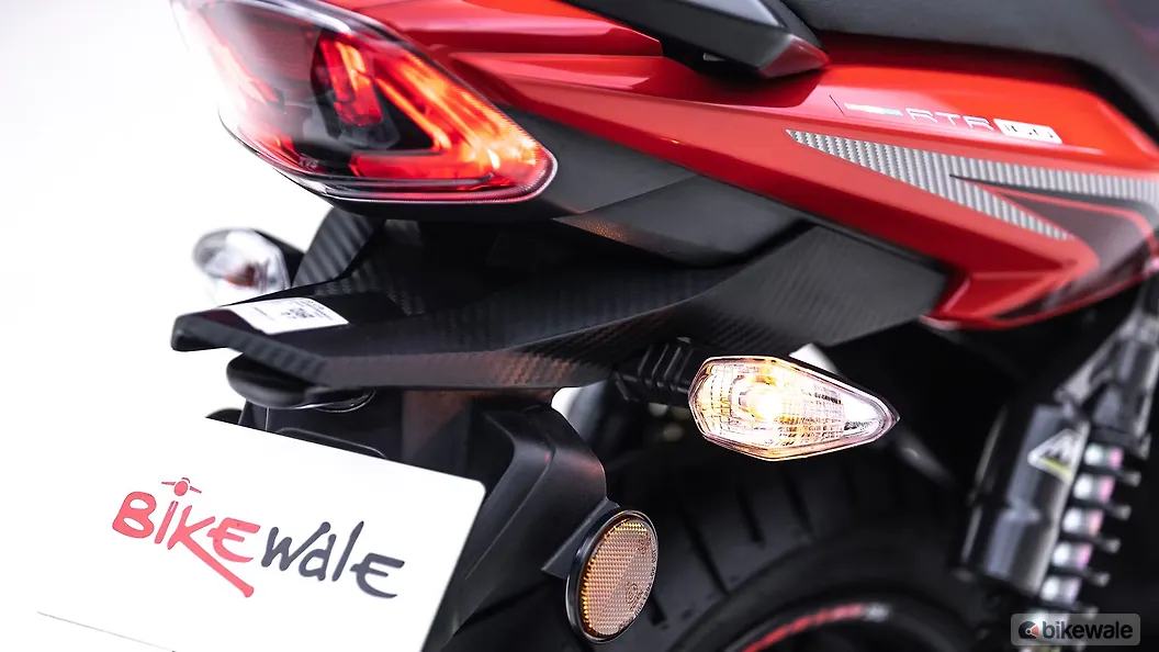 TVS Apache RTR 160 Number Plate Lamp Image – BikeWale