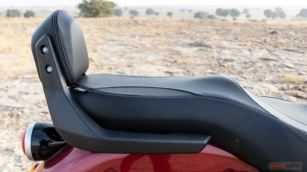 Royal Enfield Super Meteor 650 Bike Seat Image – BikeWale