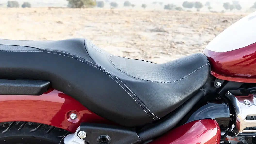 Royal Enfield Super Meteor 650 Bike Seat Image – BikeWale