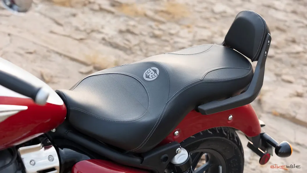 Royal Enfield Super Meteor 650 Bike Seat Image – BikeWale