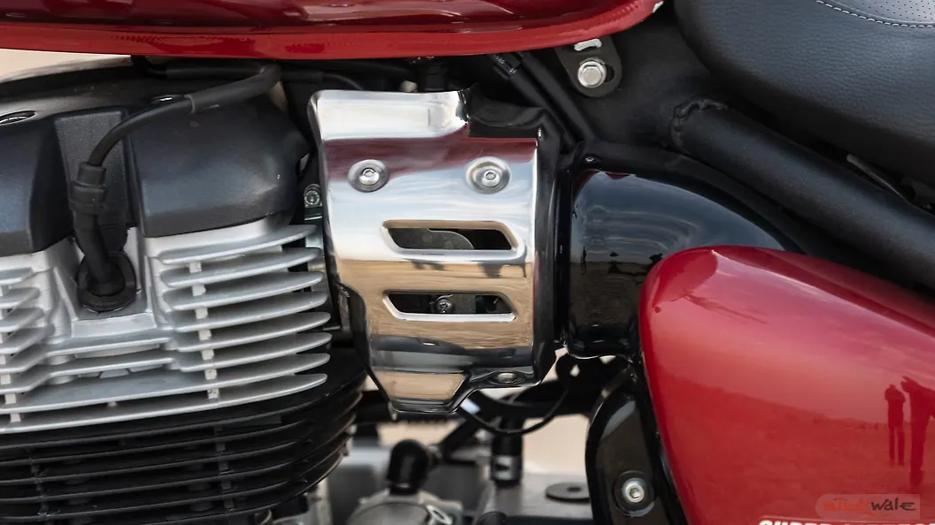 Royal Enfield Super Meteor 650 Engine From Right Image – BikeWale