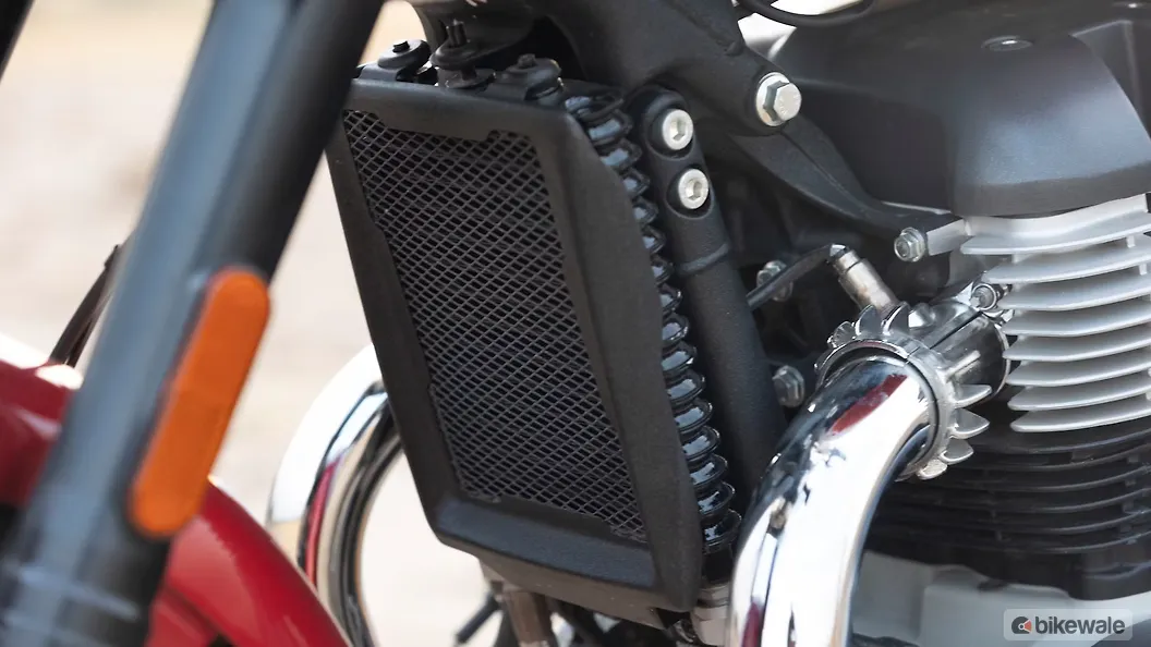 Royal Enfield Super Meteor 650 Front Suspension Image – BikeWale