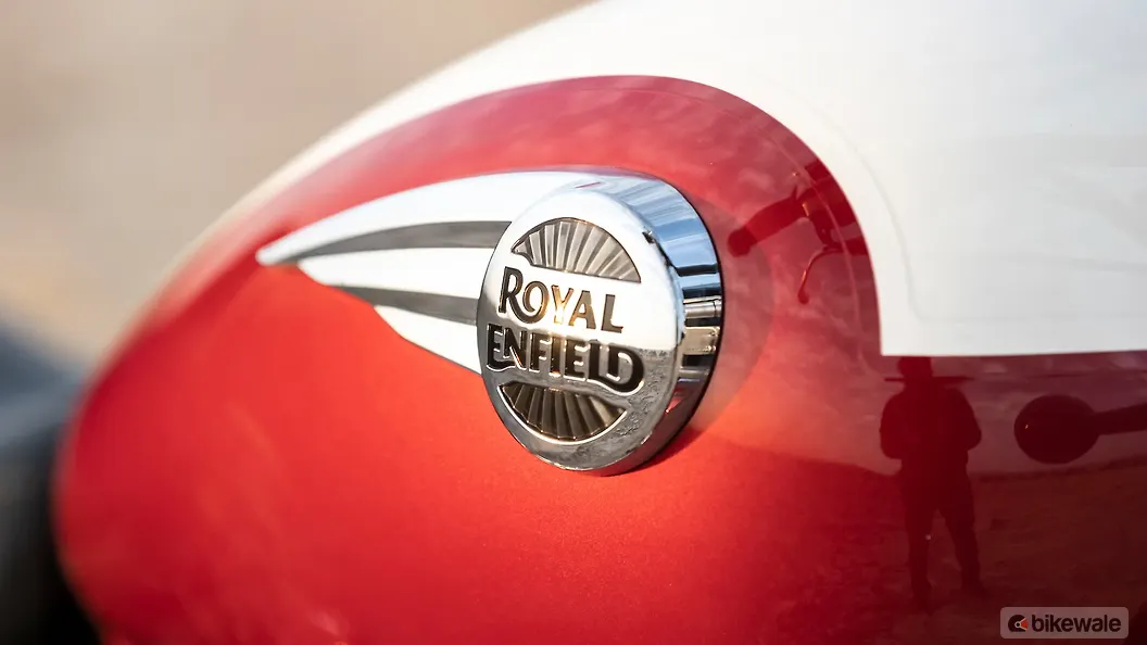 Royal Enfield Super Meteor 650 Fuel Tank Image – BikeWale