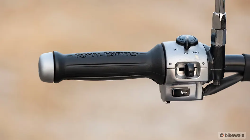 Royal Enfield Super Meteor 650 Handle Bar Image – BikeWale