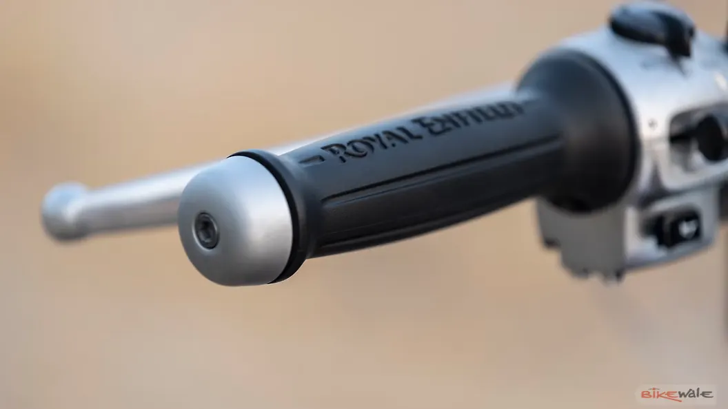 Royal Enfield Super Meteor 650 Handle Bar Image – BikeWale
