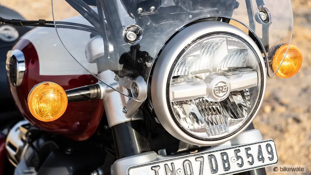 Royal Enfield Super Meteor 650 Head Light Image – BikeWale