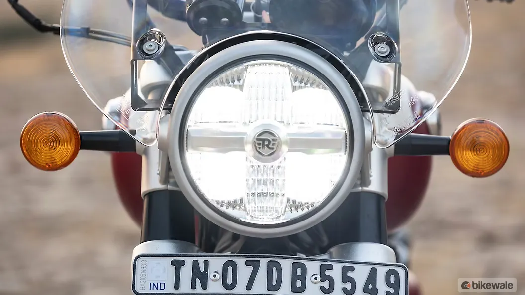 Royal Enfield Super Meteor 650 Head Light Image – BikeWale