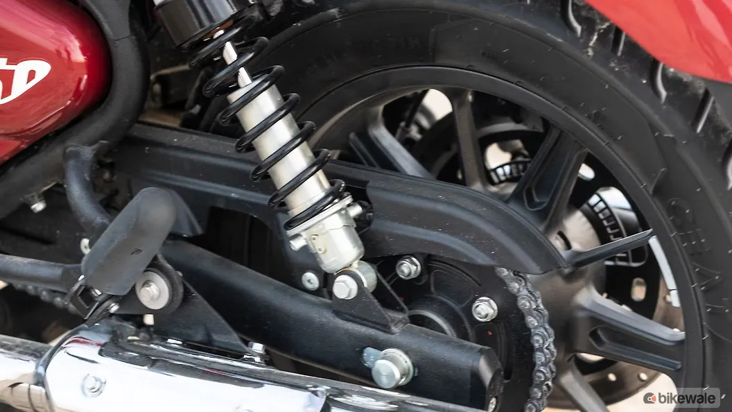 Royal Enfield Super Meteor 650 Rear Suspension Image – BikeWale