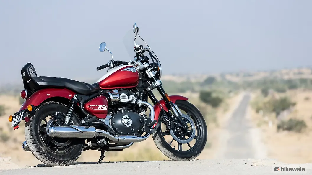 Royal Enfield Super Meteor 650 Right Side View Image – BikeWale