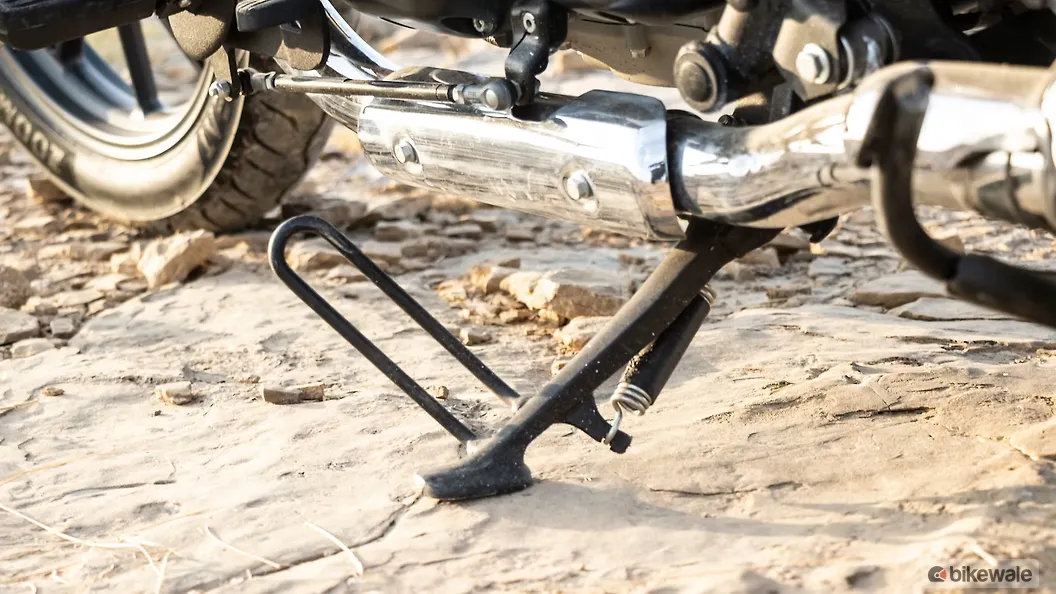 Royal Enfield Super Meteor 650 Main Stand Image – BikeWale