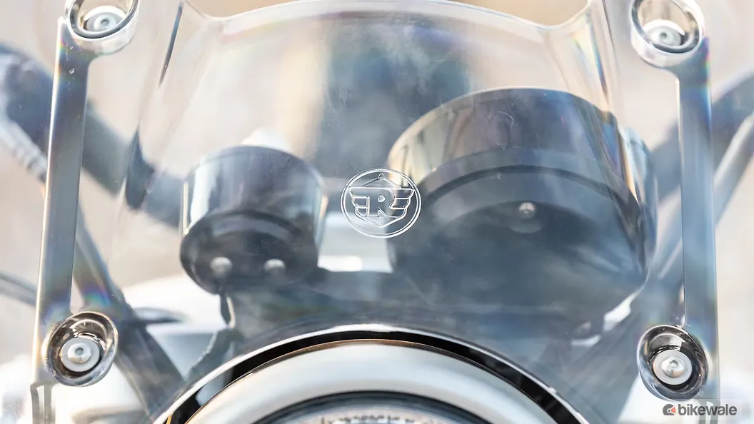 Royal Enfield Super Meteor 650 windscreen Image – BikeWale