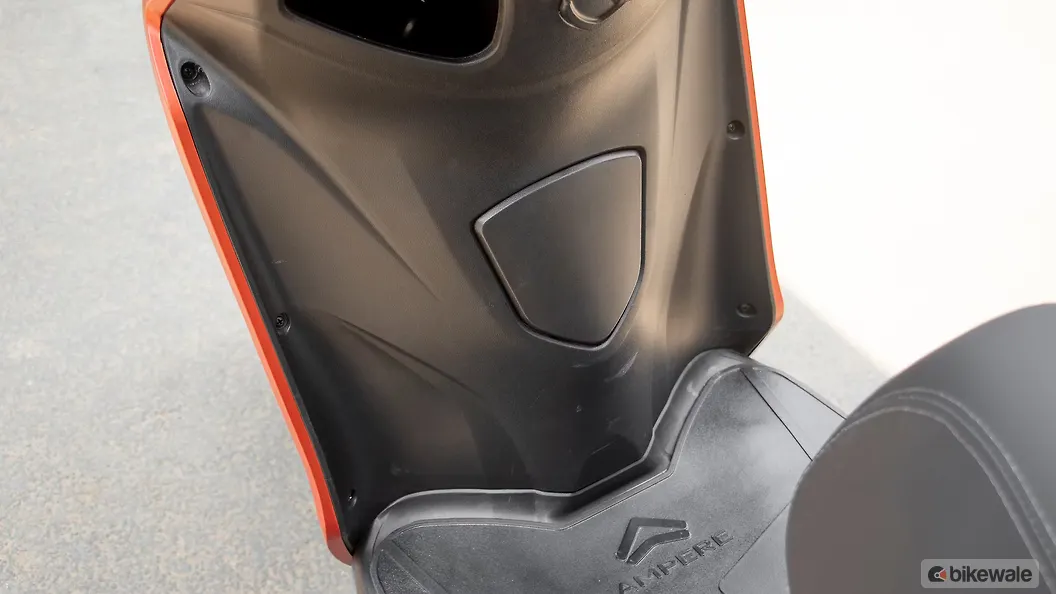Ampere Primus Front Inner Cover Image – BikeWale
