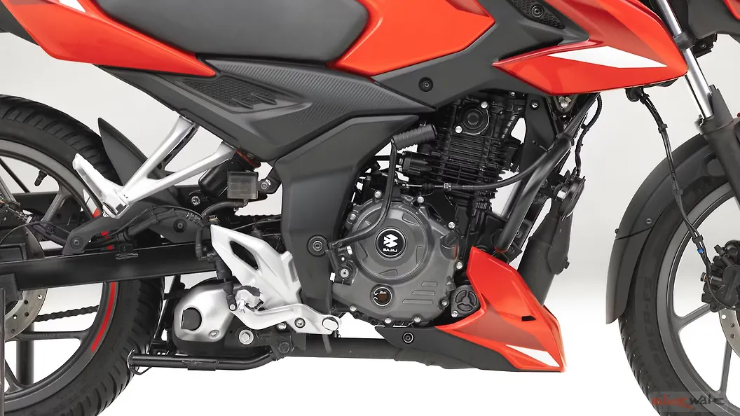 Bajaj Pulsar P150 Engine From Right Image – BikeWale