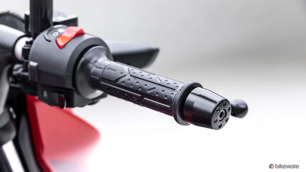 Bajaj Pulsar P150 Engine Start Switch Image – BikeWale Bajaj Pulsar P150 Engine Start Switch Image – BikeWale