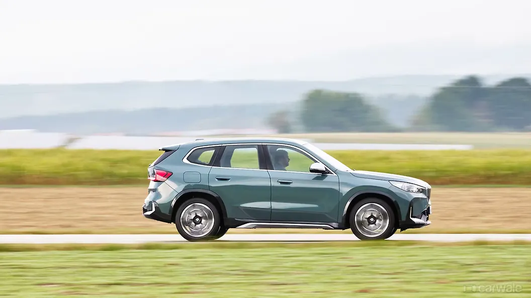 X1 Right Side View Image, X1 Photos in India - CarWale