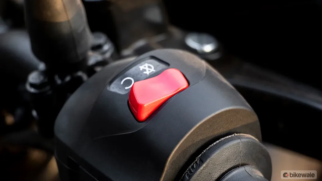 KTM 390 Adventure X Turn Indicators Switch Image – BikeWale
