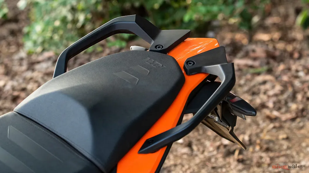 KTM 390 Adventure X Rear Turn Indicators Image – BikeWale