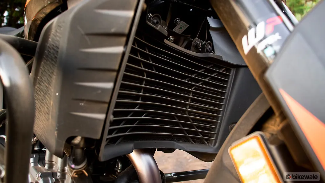 KTM 390 Adventure X [2024] Radiator Image – BikeWale