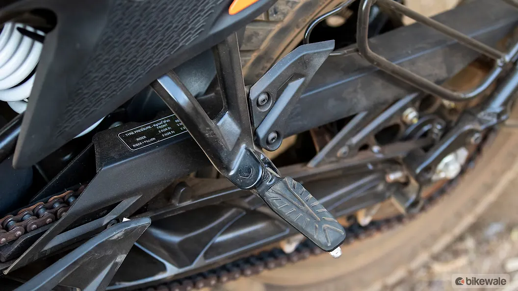KTM 390 Adventure X [2024] Rider Footpeg Image – BikeWale
