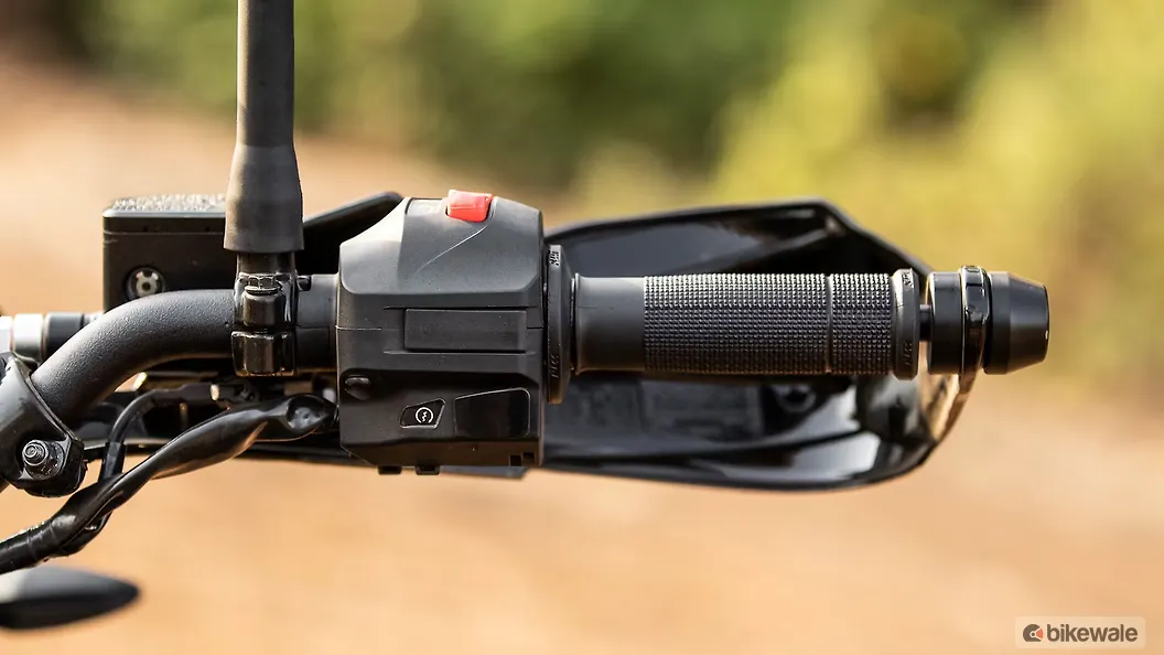 KTM 390 Adventure X High Beam Low Beam Switch Image – BikeWale