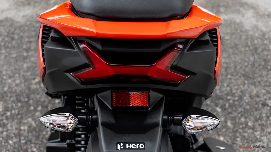 Hero Xoom Tail Light Image – BikeWale