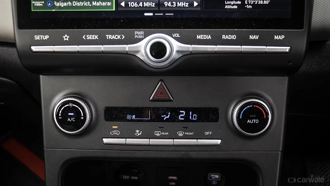 Creta AC Controls Image, Creta Photos in India - CarWale