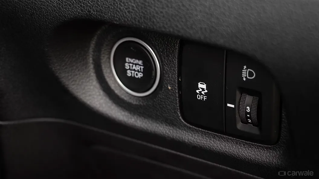 Creta USB Port/AUX/Power Socket/Wireless Charging Image, Creta Photos ... Creta USB Port/AUX/Power Socket/Wireless Charging Image, Creta Photos ...