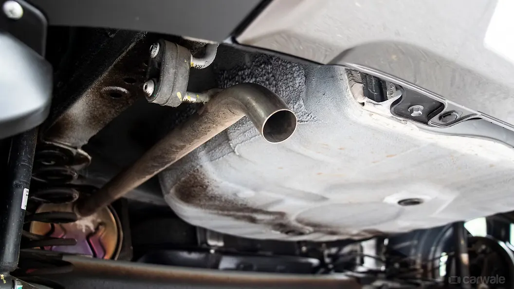 Kwid Exhaust Pipes Image, Kwid Photos in India - CarWale
