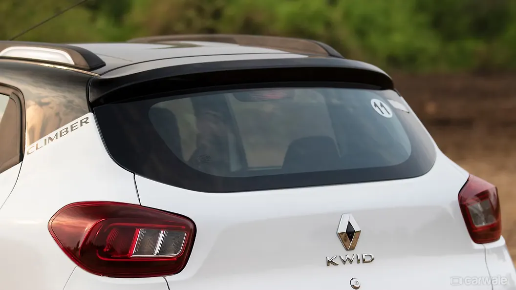 Kwid Rear Windshield/Windscreen Image, Kwid Photos in India - CarWale