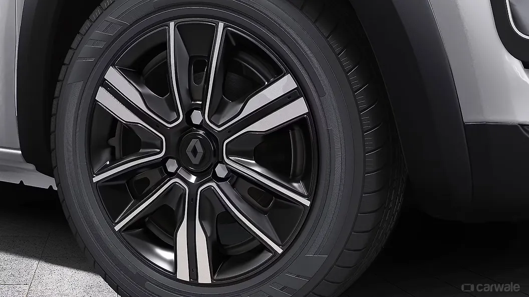 Kwid Wheel Image, Kwid Photos in India - CarWale