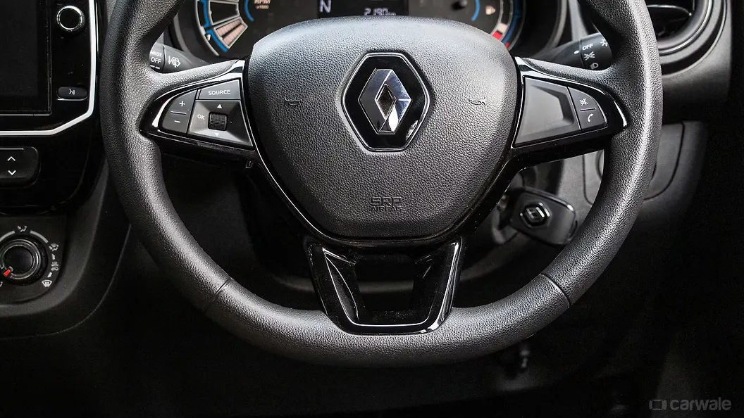 Kwid Wheel Image, Kwid Photos in India - CarWale