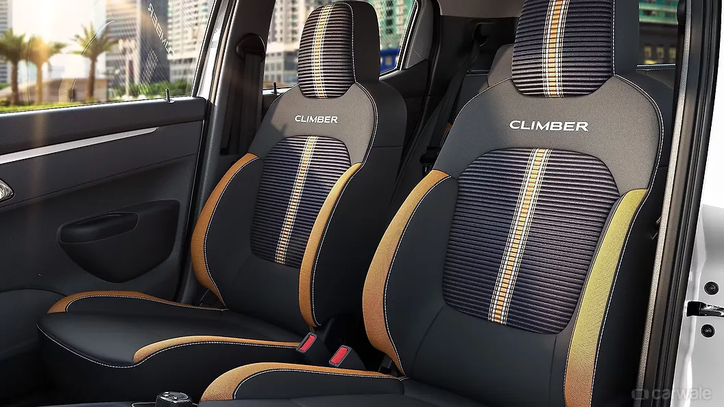 Kwid Rear Seats Image, Kwid Photos in India - CarWale